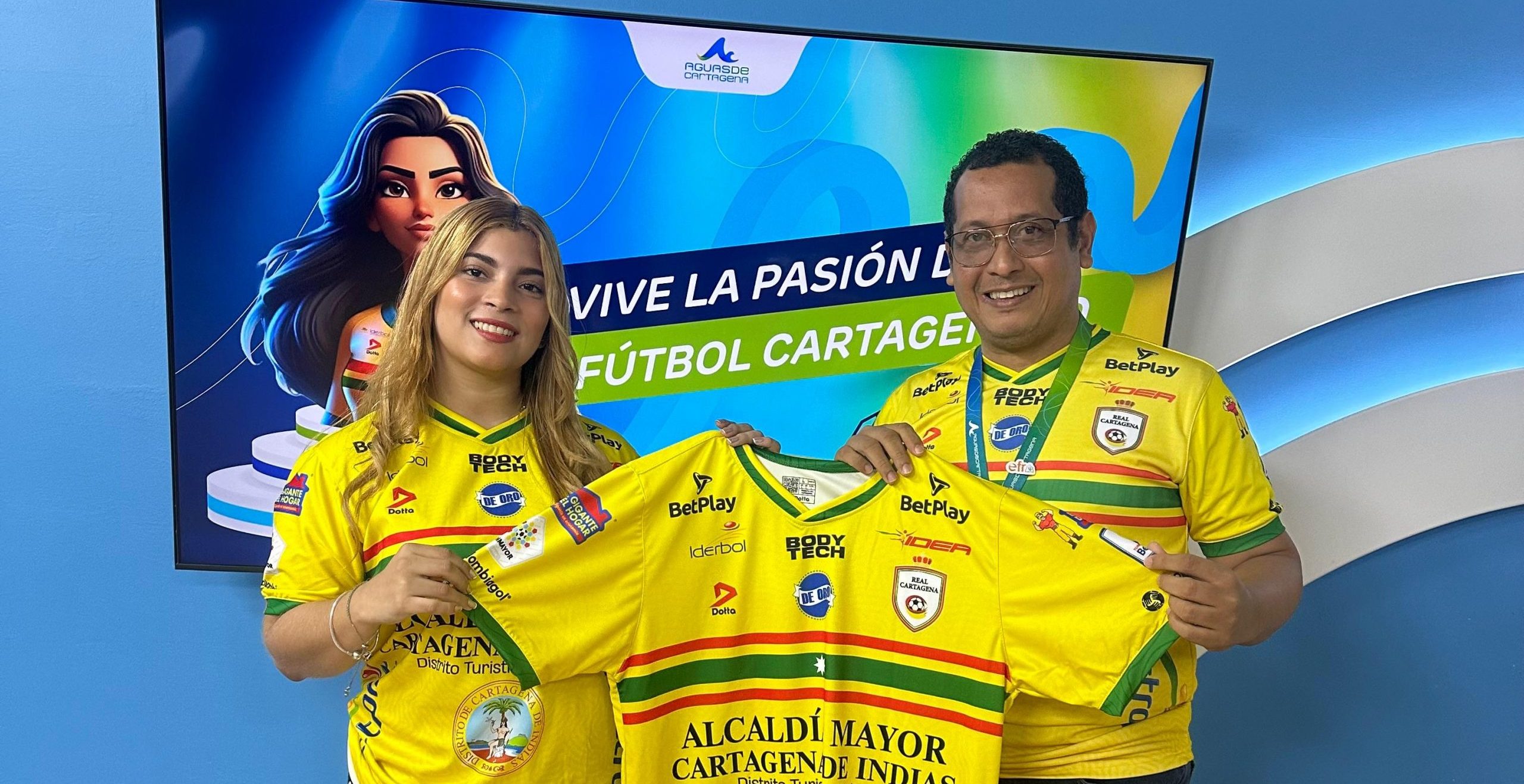 En los 491 años de Cartagena, 200 usuarios de Acuacar ganaron camisetas ...
